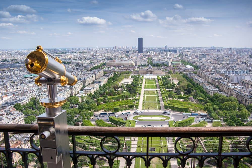 Eiffel Tower 2026: Tickets, Prices & How to Get to the Top – Complete Guide